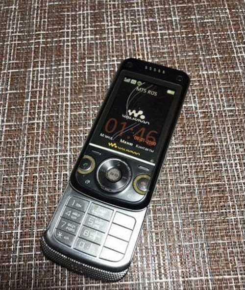 Телефон Sony ericsson W760i