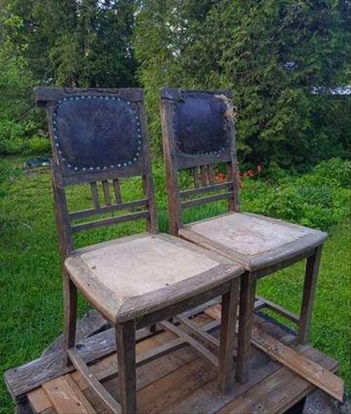 Старинные стулья, пара