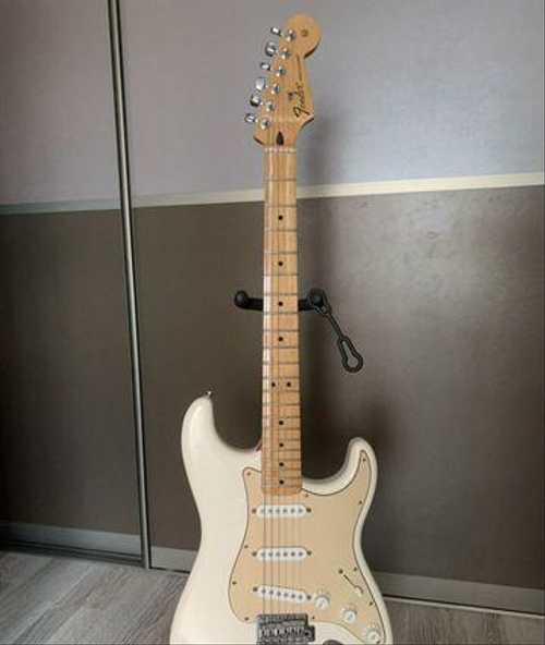 Fender stratocaster MIM 2012