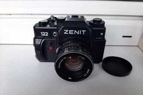 Плёночный фотоаппарат zenith 122