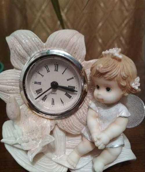 Часы с ангелочком