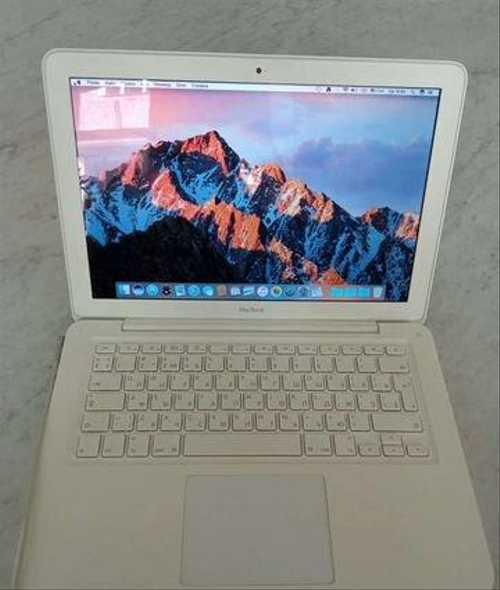 Ноутбук Apple MacBook белый макбук