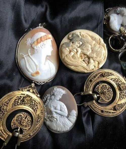 Antique Cameo Lamont