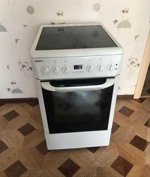 Плита электрическая Beko CE 58200 (стеклокерамика)