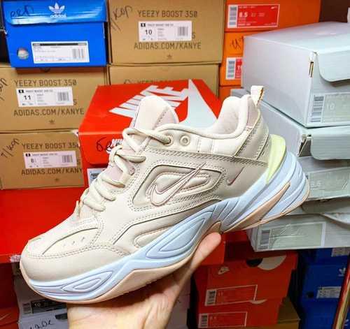 Кроссовки женские Nike M2k Tekno бежевые