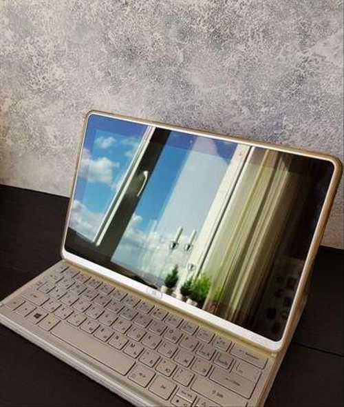 Планшетный компьютер Acer Iconia W701