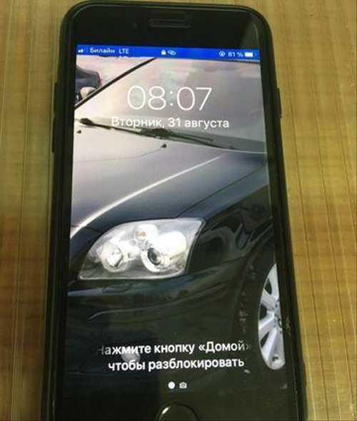 Телефон iPhone