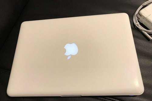 Apple MacBook 13 2008 white