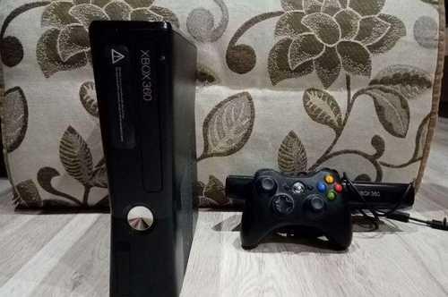 Xbox 360 не прошитый с беспроводным джостиком, рул