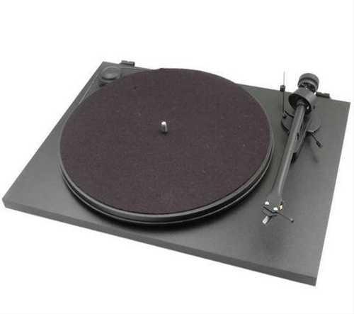 Виниловый проигрыватель Pro-Ject Essential II OM5e