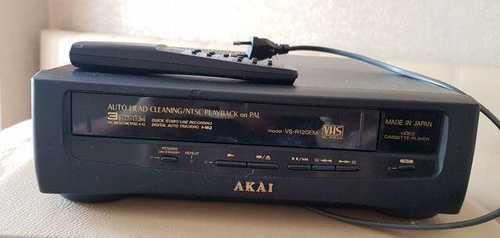 Видеомагнитофон Akai VS-R 120 EM