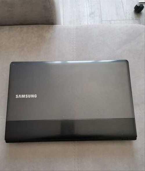 Ноутбук samsung np300e5c