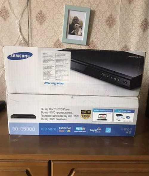 Blu-ray плеер Samsung BD-E5300