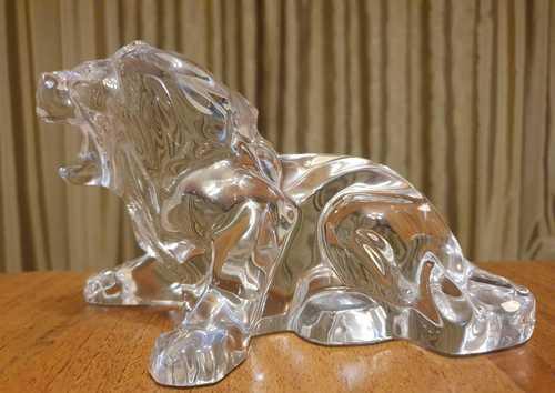 Скульптура Baccarat из хрусталя "Лев"