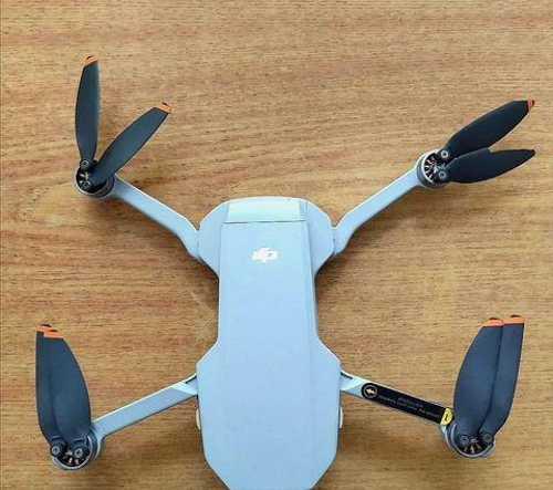 Квадрокоптер dji mini se