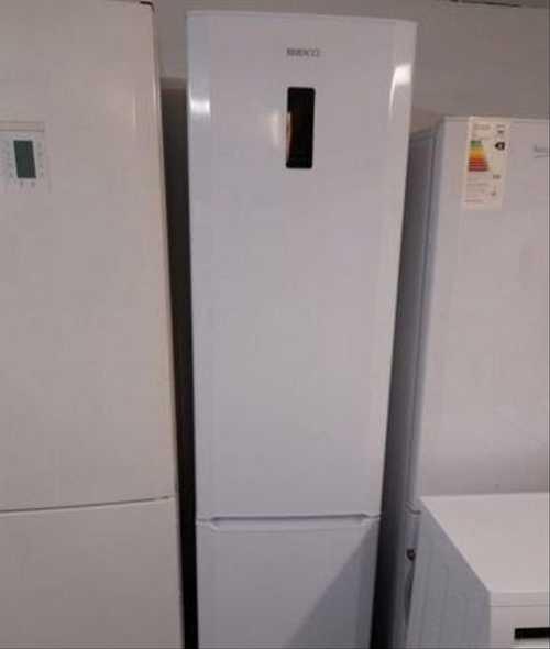 Узкий двухметровый холодильник Beko No Frost