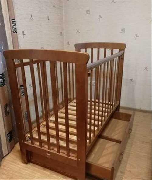 Кроватка для ребенка от 0 до 4 лет