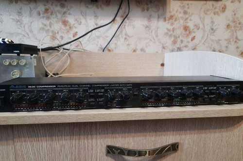 Alesis 3630 компрессор аудио