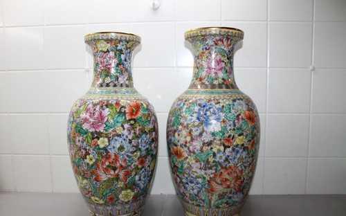 Китайские фарфоровые вазы (пара)