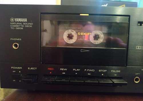 Магнитофон кассетный/1978 года yamaha ts-320b