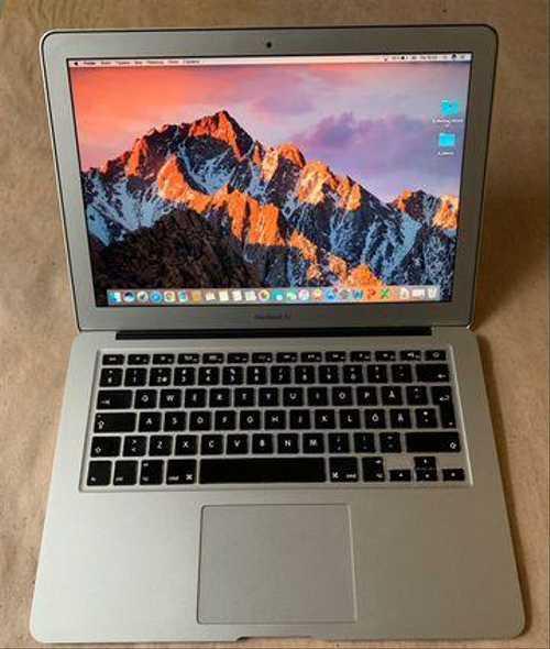 Macbook Air 13,3” mid 2011 i7 в хорошем состоянии