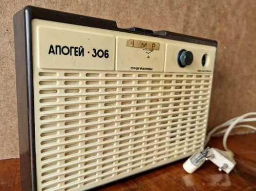Радиоприёмник трёхпрограммный Апогей-306