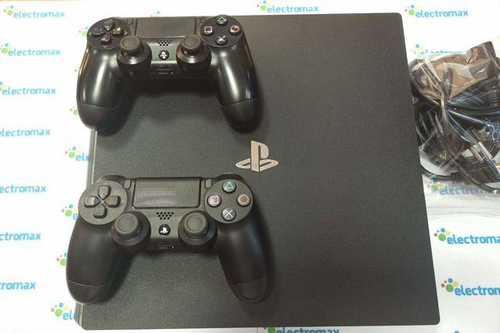 Sony PS4 Pro+2джоя (по 8.03.)