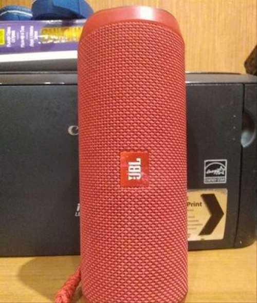 Портативная колонка jbl