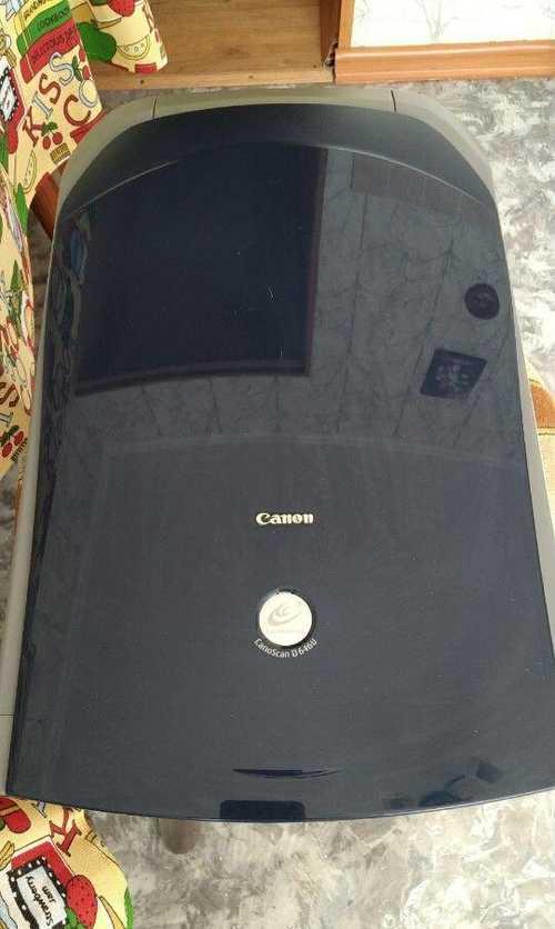 Сканер Canon CanoScan D646U