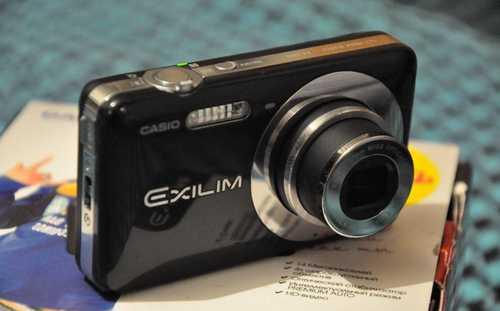 Цифровой фотоаппарат Casio Exilim EX-Z800