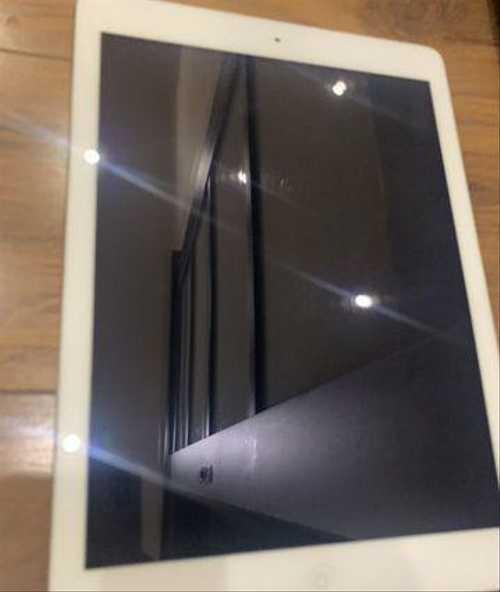 iPad Air. Модель 1474, 16 гб