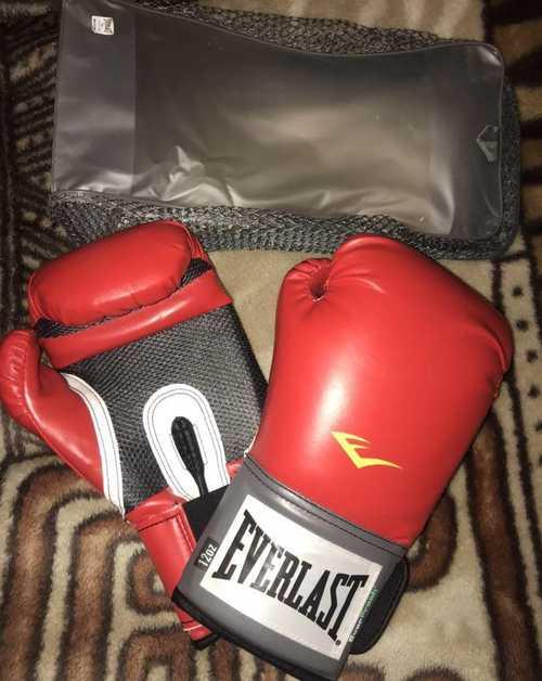 Боксерские перчатки Everlast