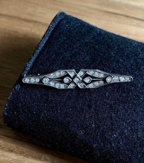 Серебряная брошь