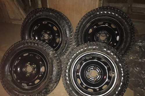 Зимняя резина Pirelli 14R 185x60 на дисках