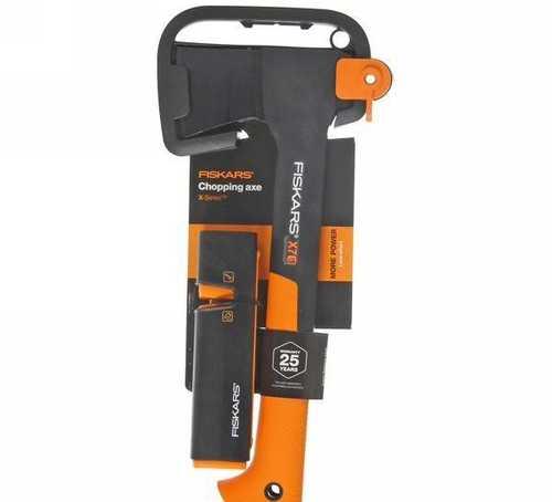 Топор Fiskars туристический X7 с точилкой