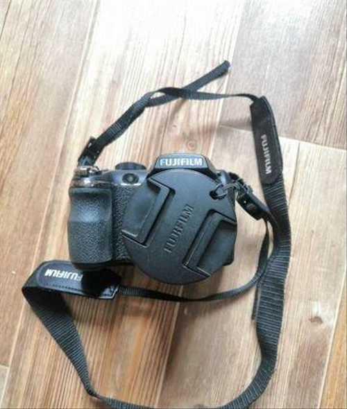 Цифровой фотоаппарат Fujifilm FinePix S3200
