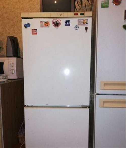 Холодильник бу Снайге