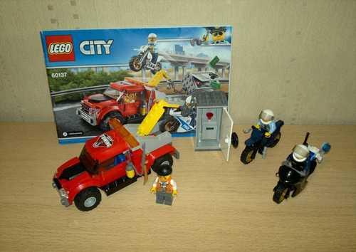 Лего Lego City 60137 Побег на буксировщике