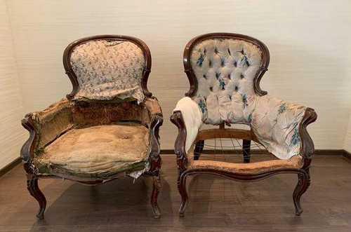 Старинные антикварные кресла