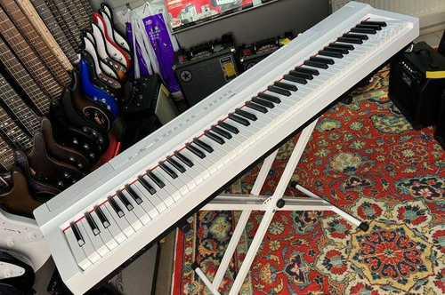 Цифровое Пиано Yamaha P125 белое + стойка