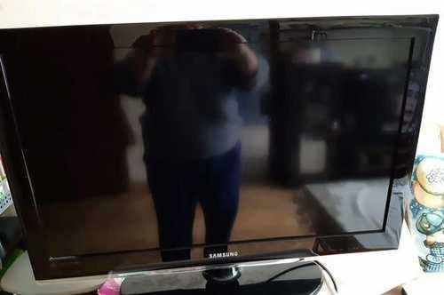 Телевизор Samsung LE32C530