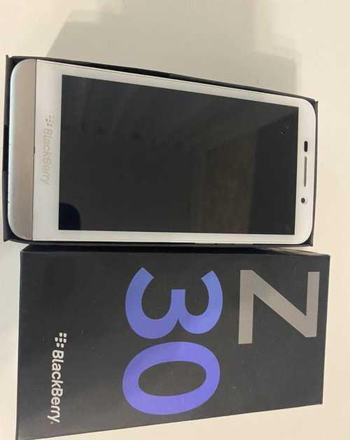 Телефон BlackBerry Z30