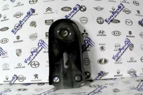 Кронштейн передней балки Ford Focus II 2005-2008 с