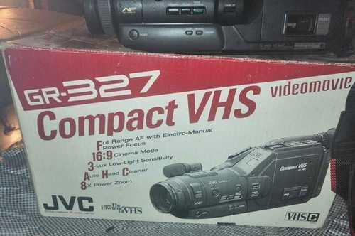 Видеокамера JVC 2001 годаCompact VHS Intelligent F