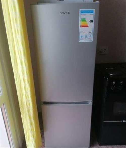 Холодильник novex почти новый