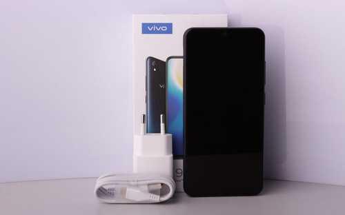 Телефон Vivo 1820 Y91C 32Gb Black