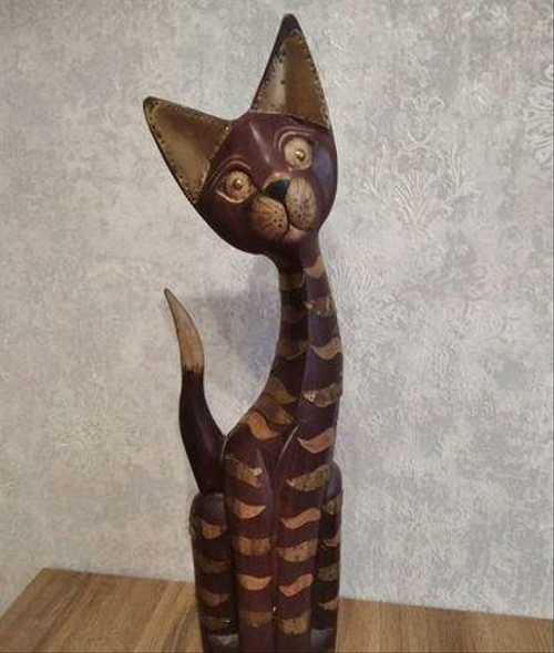 Деревянная статуэтка Кошка
