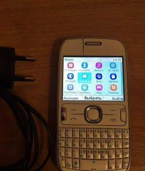 Телефон Nokia 302 Asha