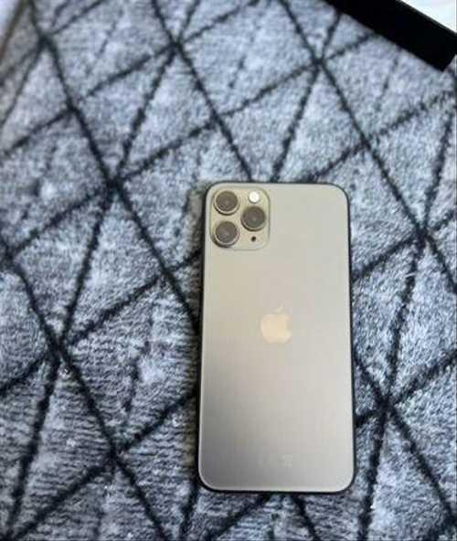 Телефон iPhone11 pro 256 зеленый космос