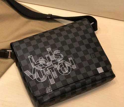 Сумка Louis Vuitton District pm